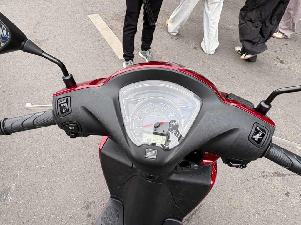 Honda Vision 2026 trình làng với phong cách và thể thao hơn, giá bán và động cơ y như cũ - Vlog Xe